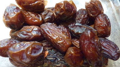 This is Why You Should Eat Dates on the Trail | Outdoor Herbivore Blog